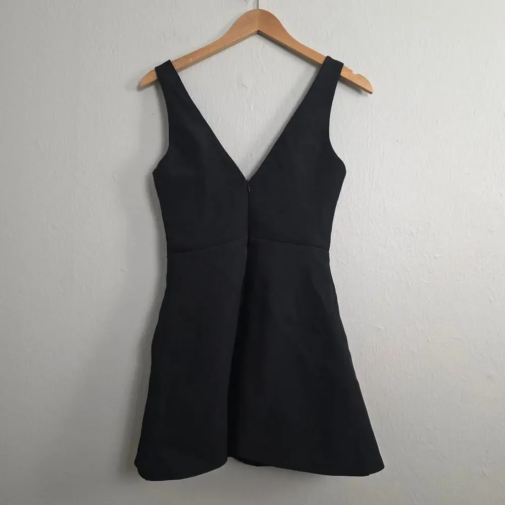 Showpo. | Dresses | Showpo Zareena Black Vneck Structured Tulip Pocket ...